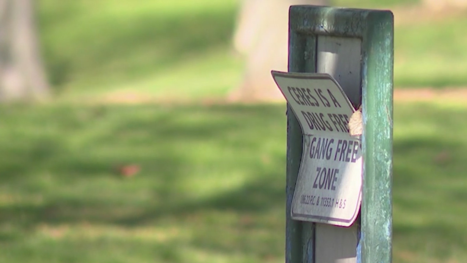 New Crime Stoppers signs in Ceres parks aim to boost public safety