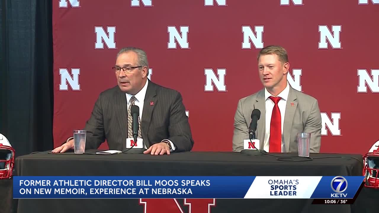 Former athletic director Bill Moos speaks on new memoir, experience at ...