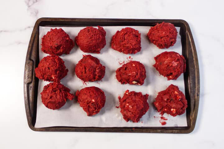 Chewy red velvet chocolate chip cookies