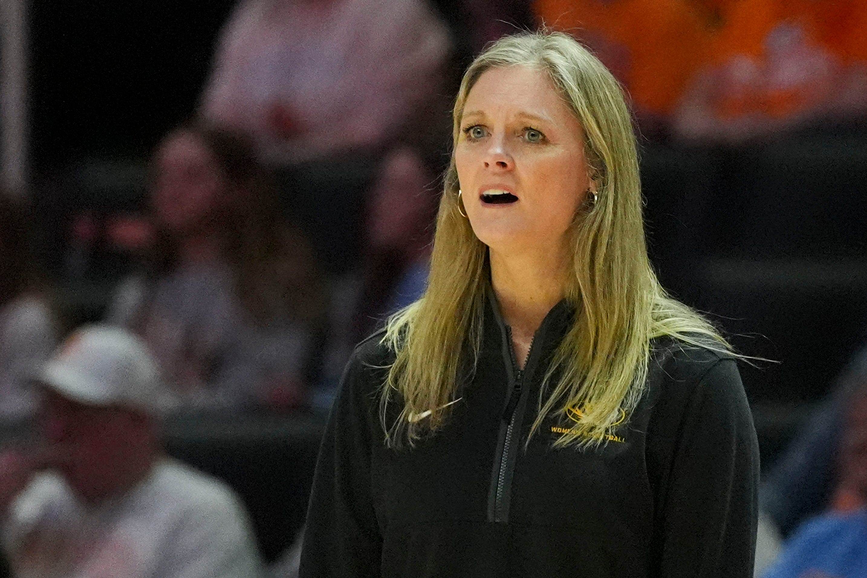 Missouri avoids biggest loss in history, is blown out by Lady Vols in ...