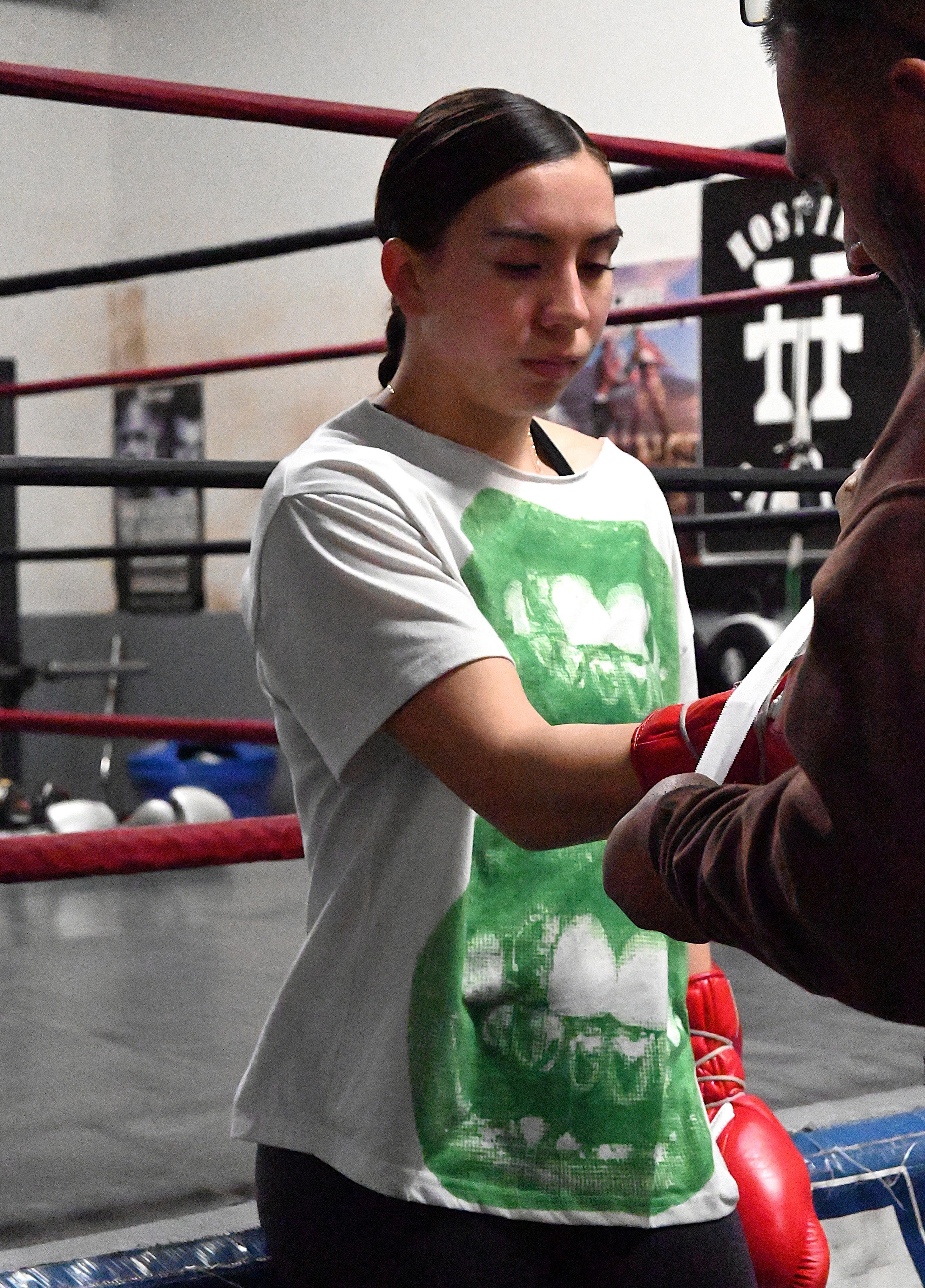 How boxer Maya Hernandez balances her pro career, work and motherhood