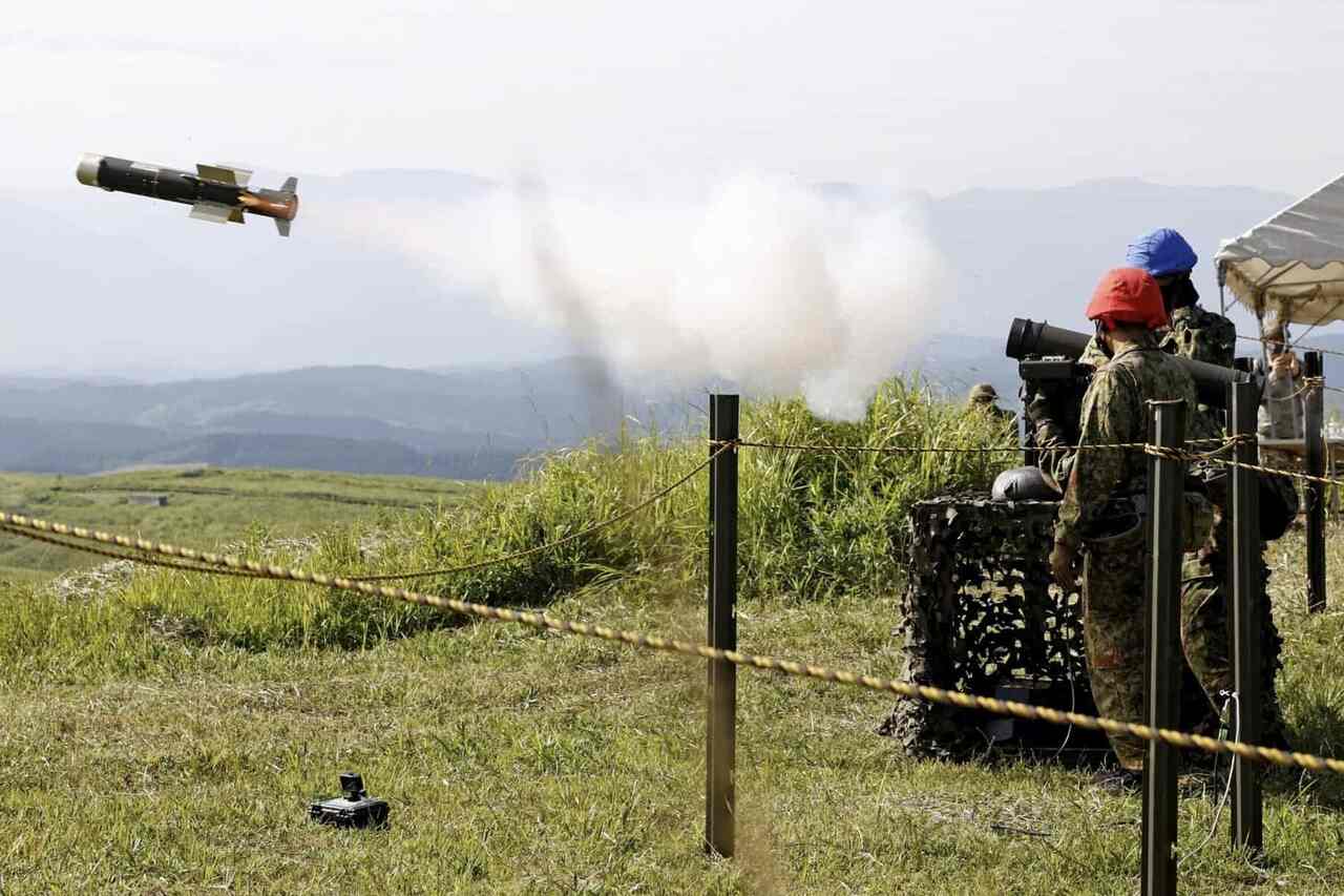 Japan orders Kawasaki missiles for the Type 01 LMAT anti-tank system