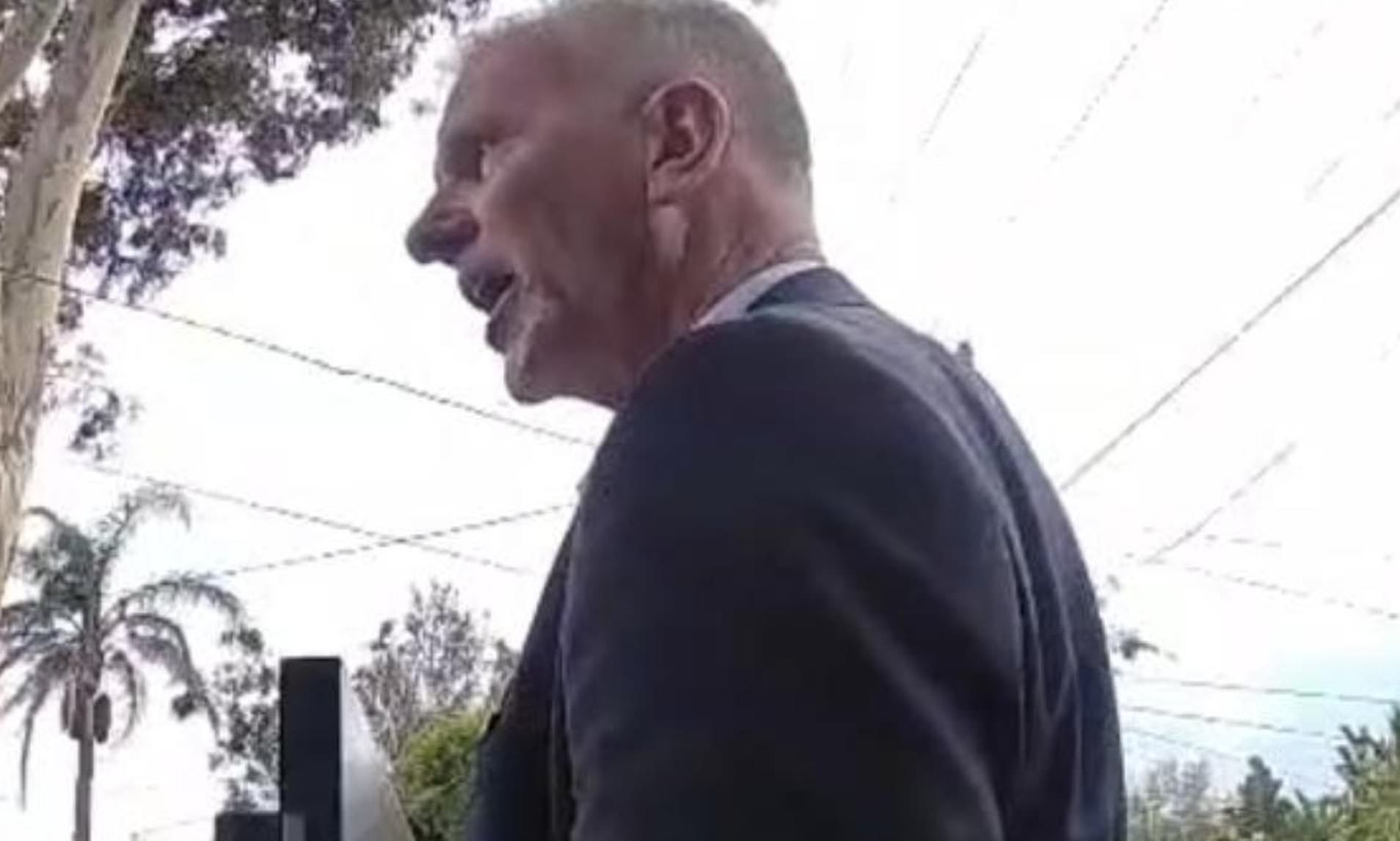 Real estate agent forced to issue grovelling apology after foul-mouthed ...