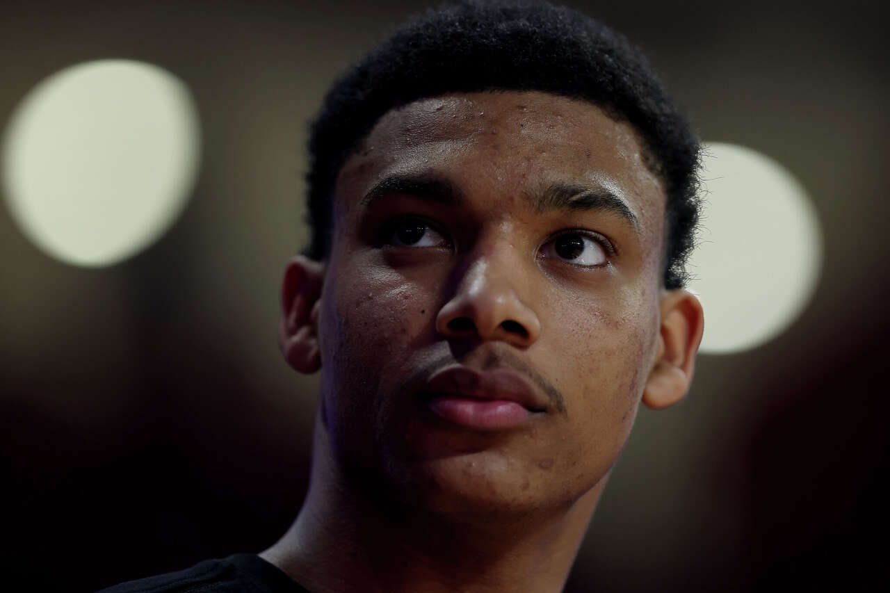 UH guard Bryce Jackson to be sidelined with ankle injury