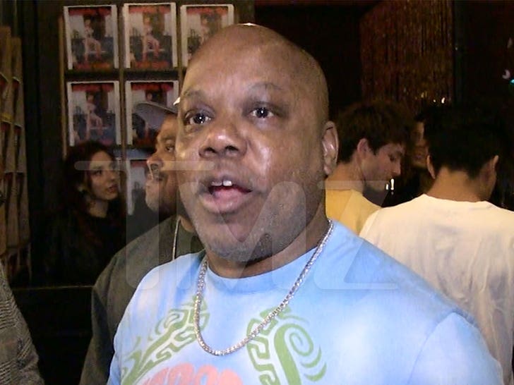 Too $hort says rappers should keep politics to themselves