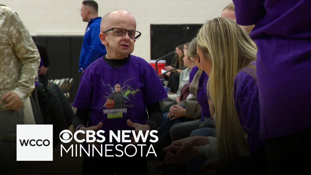 Community rallies for high school basketball coach battling brain tumor
