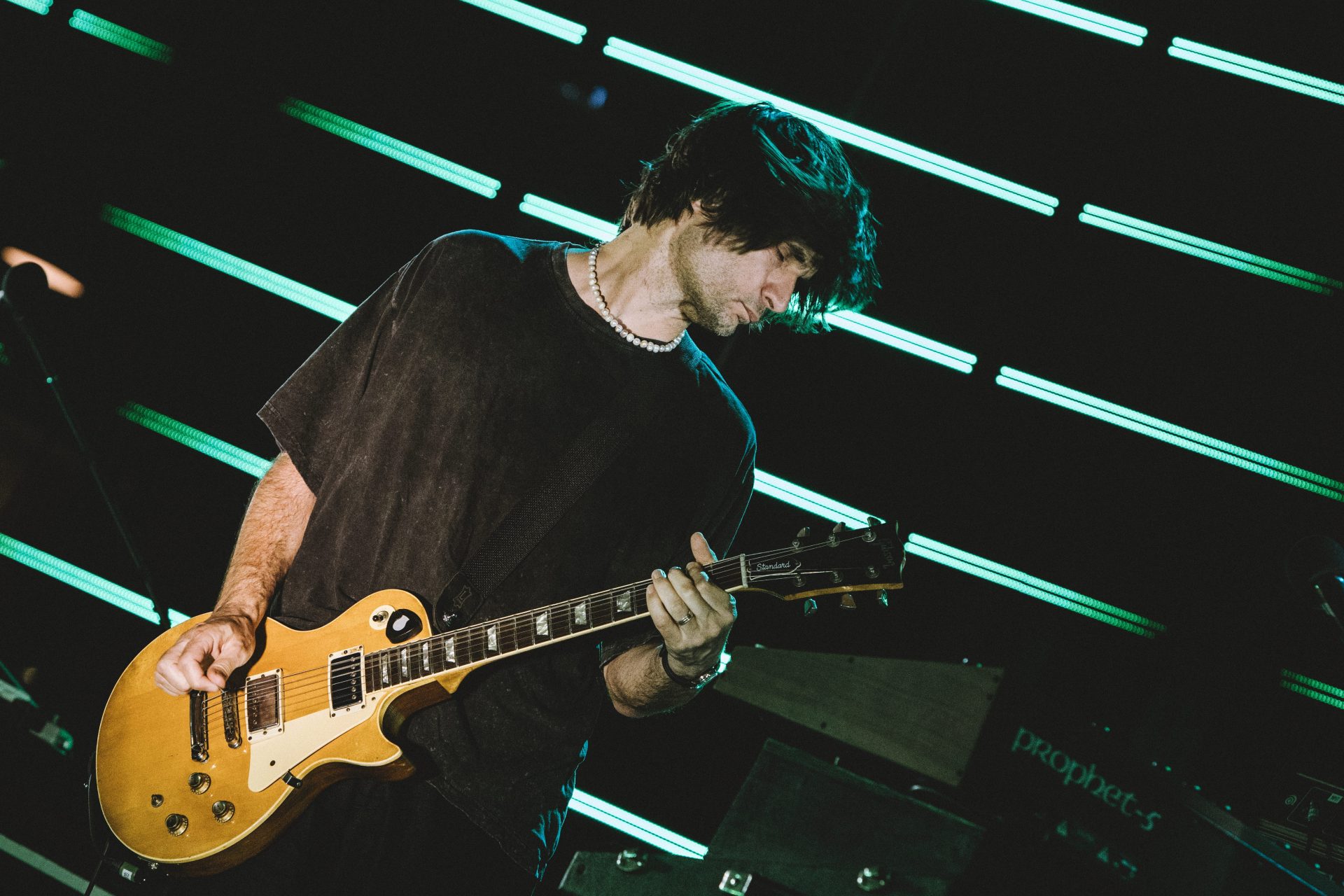 Jonny Greenwood et le réalisateur de « Une bataille après l'autre ...