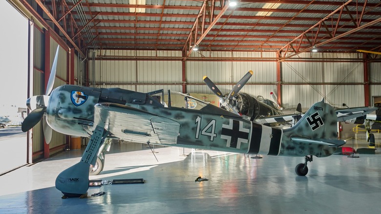 6 airplanes powered by BMW engines