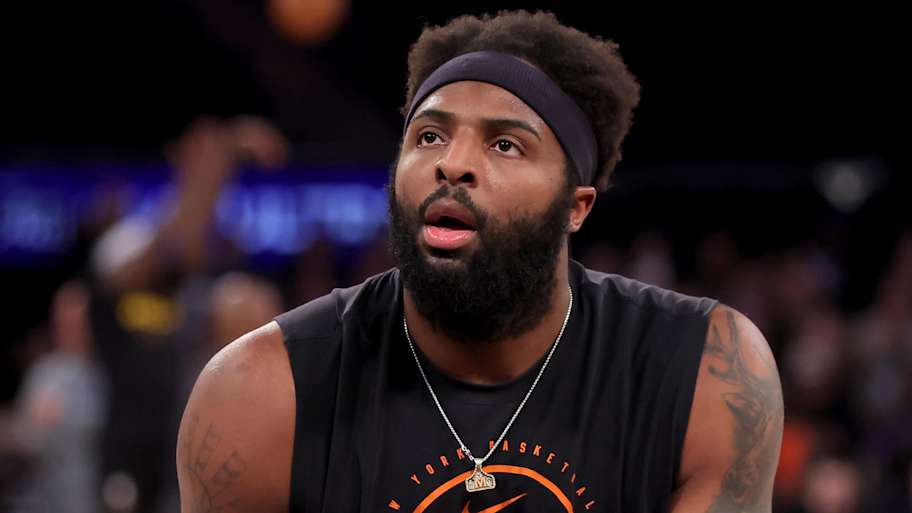 Knicks' Mitchell Robinson hilariously trolls 76ers fans