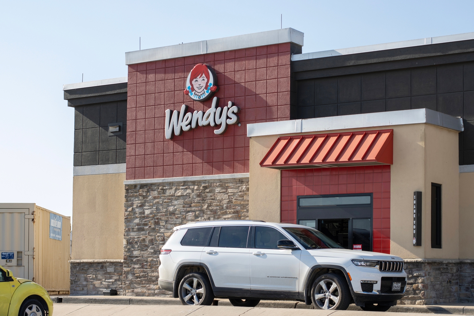 Wendy's gains after Argus upgrades on M&A potential