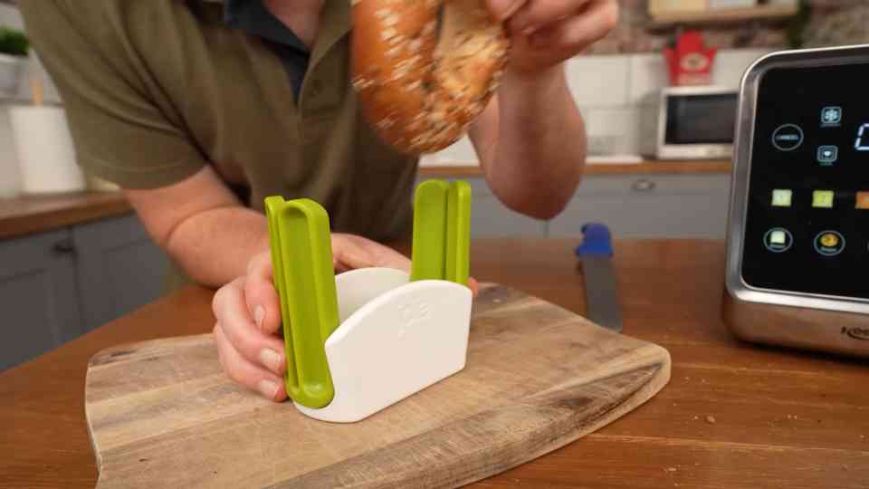 This smart toaster had one job... and failed