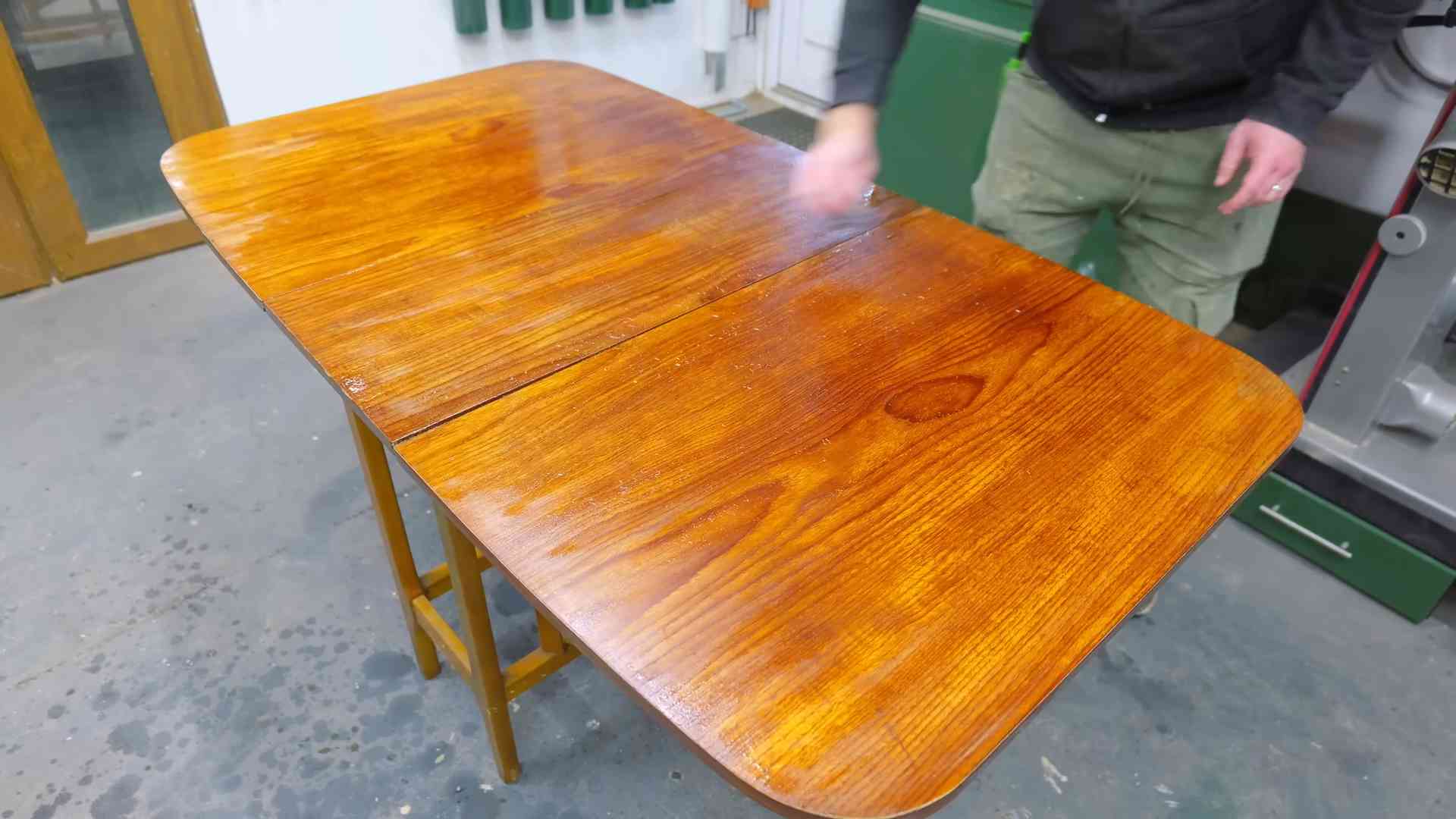 Turning trash wood into beautiful table
