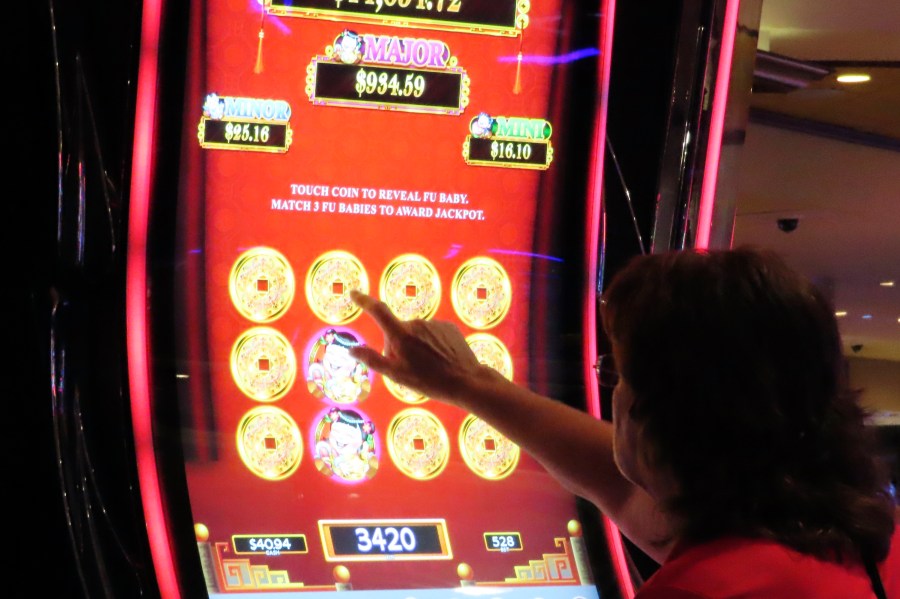 Slot attendants fear job losses from jackpot threshold change