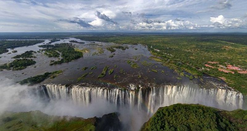 18 natural wonders of the world you can still visit