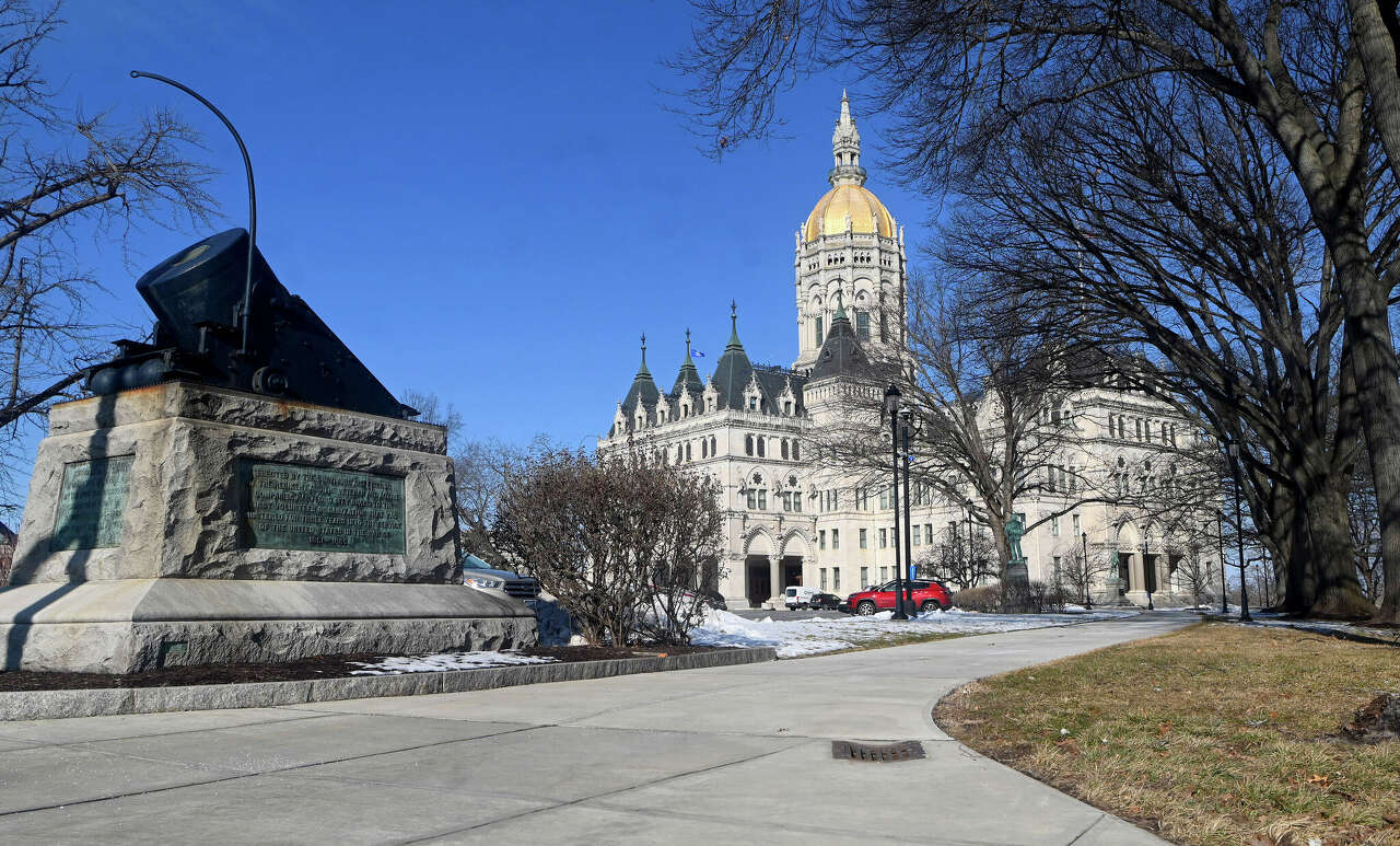 Top CT Republican says House candidate should drop out after 'Straight ...