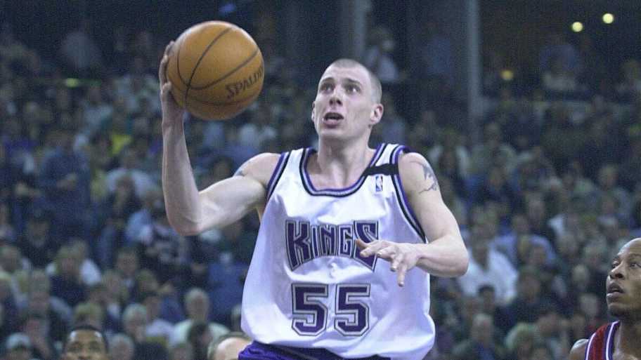 Nike re-signs Jason Williams and drops his retro sneakers