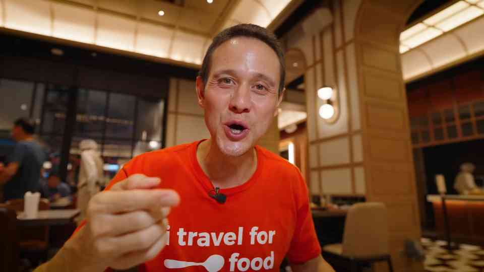 Bangkok’s prime rib buffet that keeps plates full