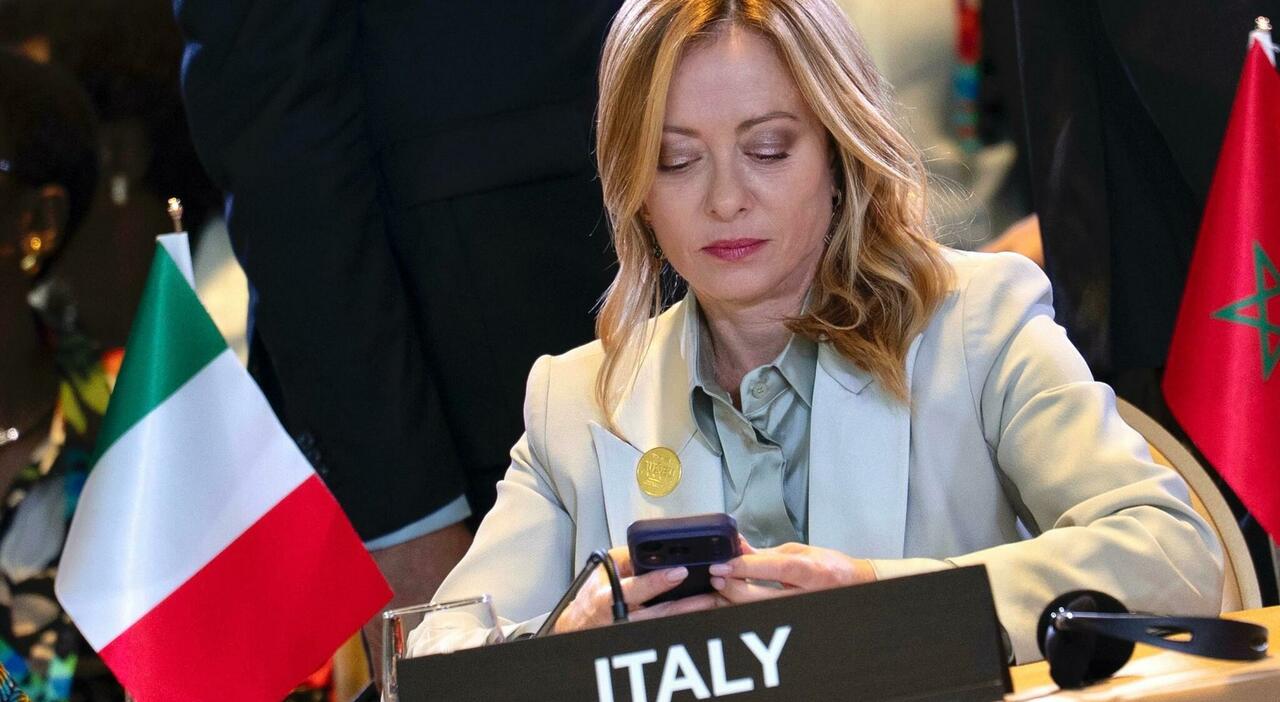 Meloni atterrata in Etiopia per il vertice Italia-Africa: «Un ponte per ...