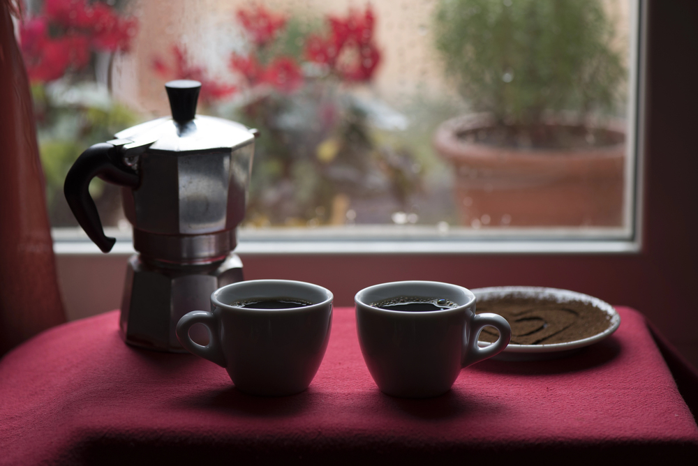 Tips to host a morning tea party at home