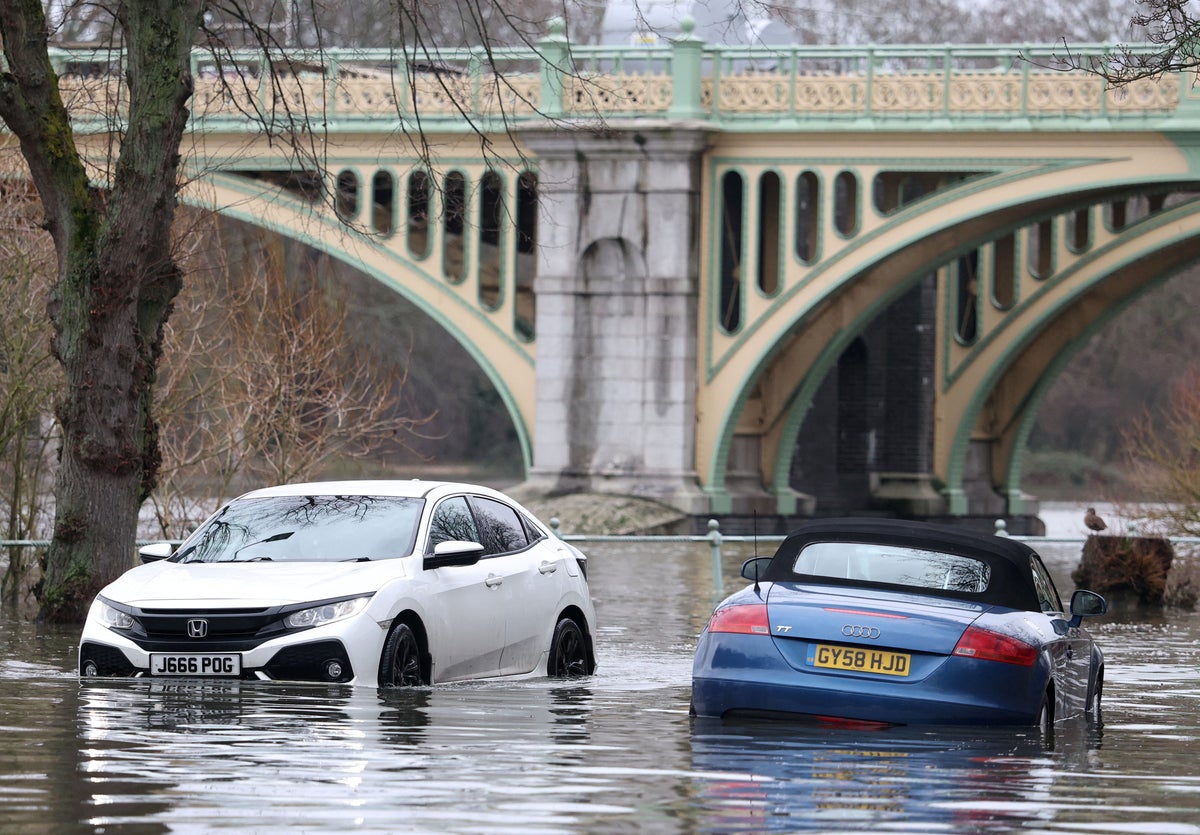 UK facing more rain and flood risks due to climate crisis, study warns