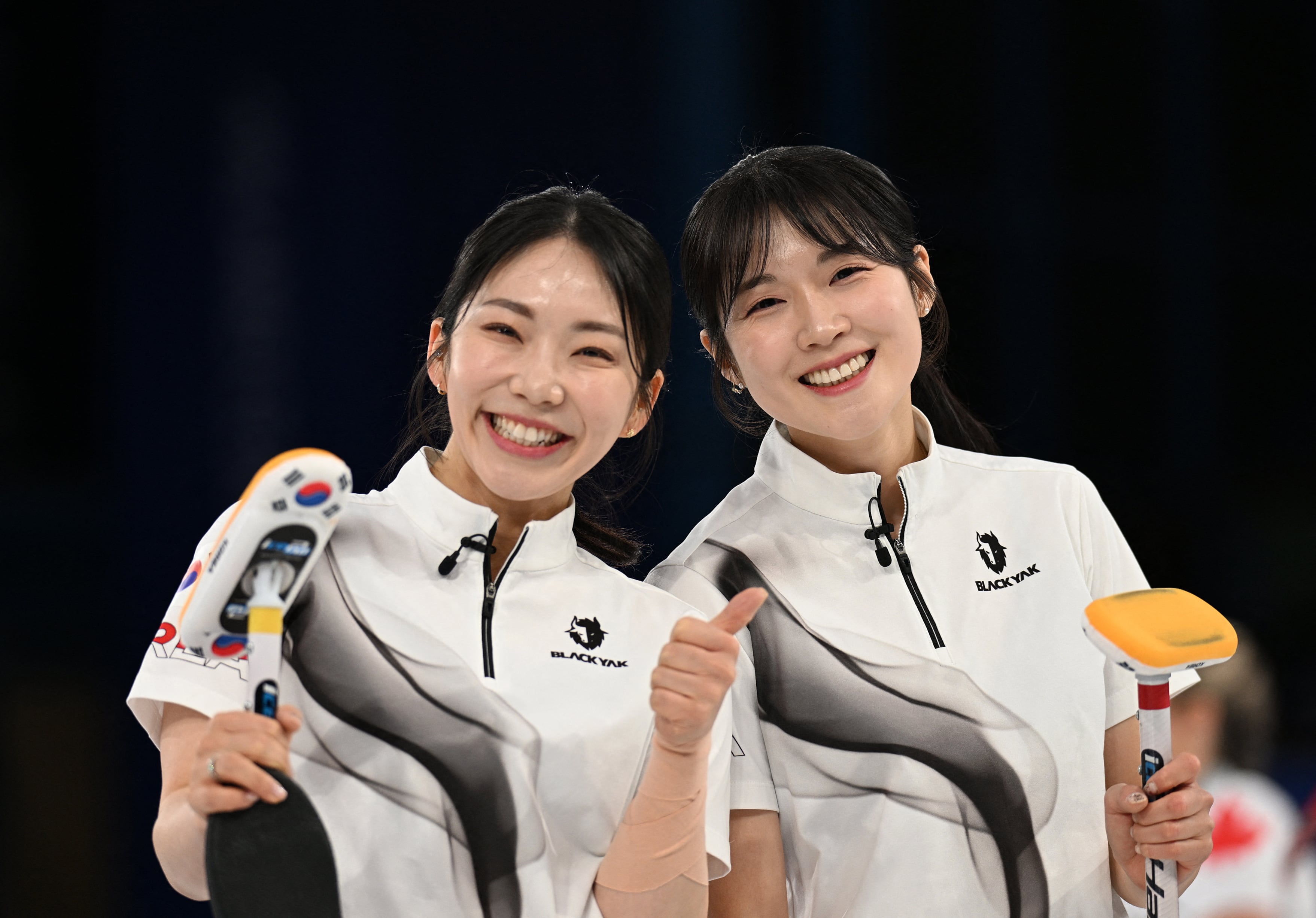 Gyeonggi Provincial Government curling team crushes Britain in Olympic ...