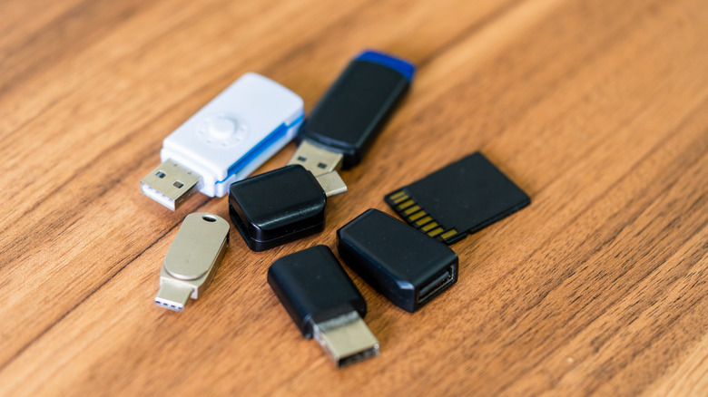 5 cheap Amazon USB adapters that you should always have at home