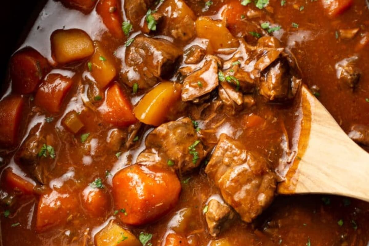 Come home to dinner already done (26 slow cooker soups)