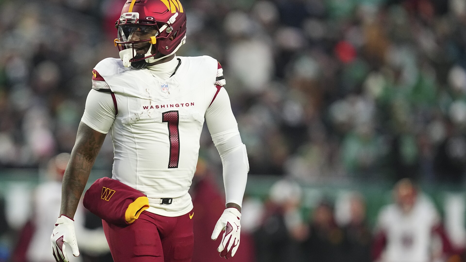 Deebo Samuel's contract voids, he'll count $12M against Commanders' cap ...