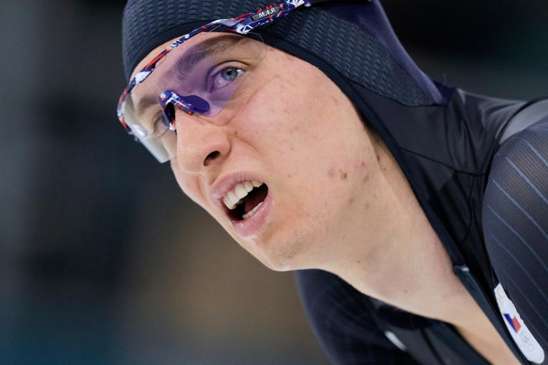 Czech speedskater Metodej Jilek wins the Olympic 10,000 gold at age 19 ...