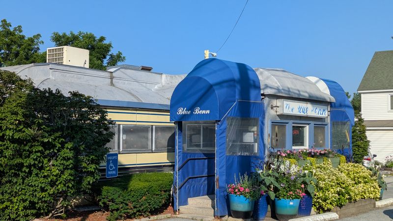 13 tiny town diners serving homemade food that tastes like grandma’s ...
