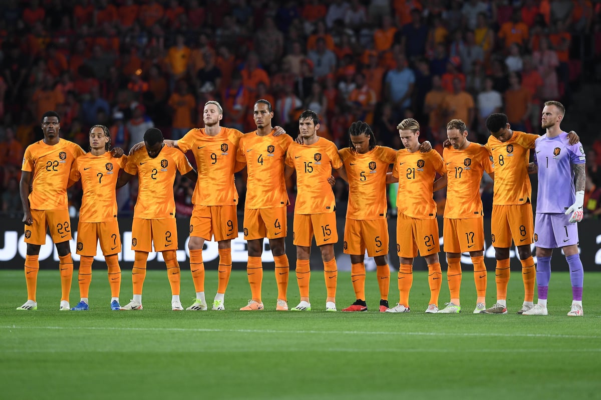 Johan Derksen snoeihard: ‘Je schaamt je kapot voor hem in Oranje’