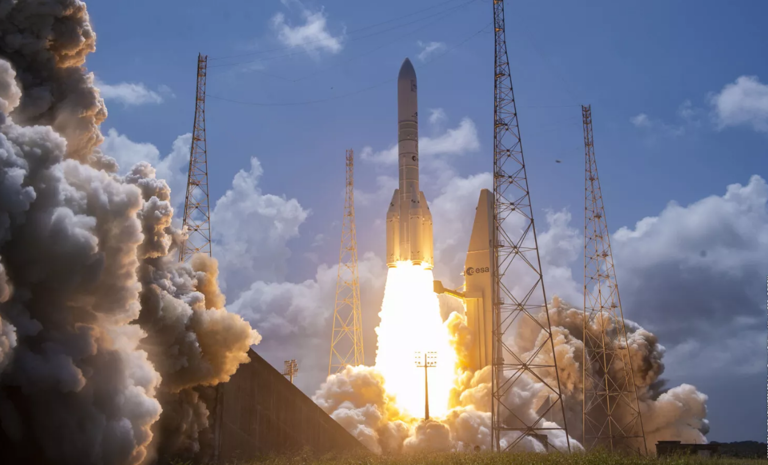 Zware versie Ariane 6 toont spierballen met lancering voor Amerikaanse ...
