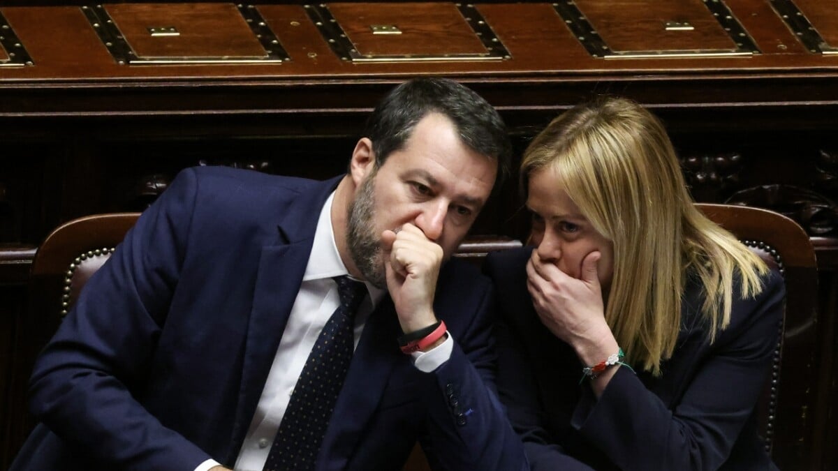 Azioni banche italiane KO a Piazza Affari, tonfi fino a -5%. Salvini ...