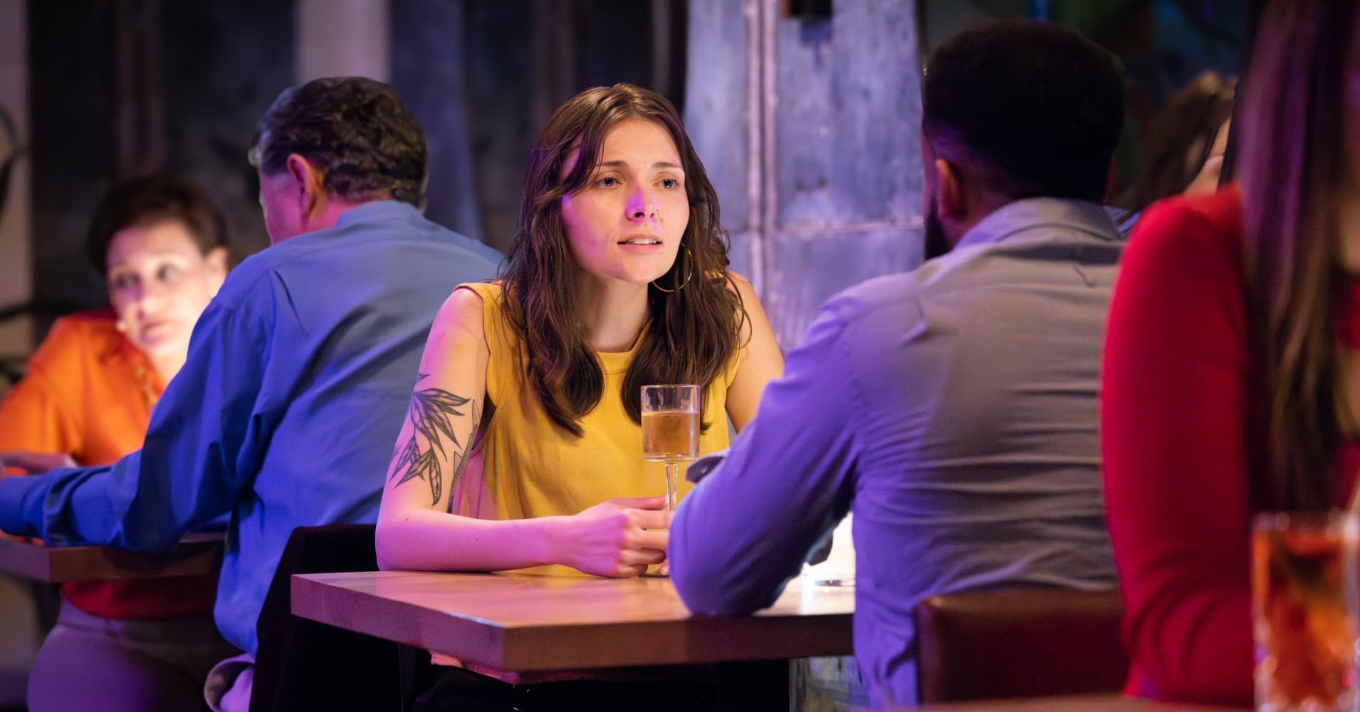 If someone uses any of these 4 phrases on a first date, it's a 'red ...