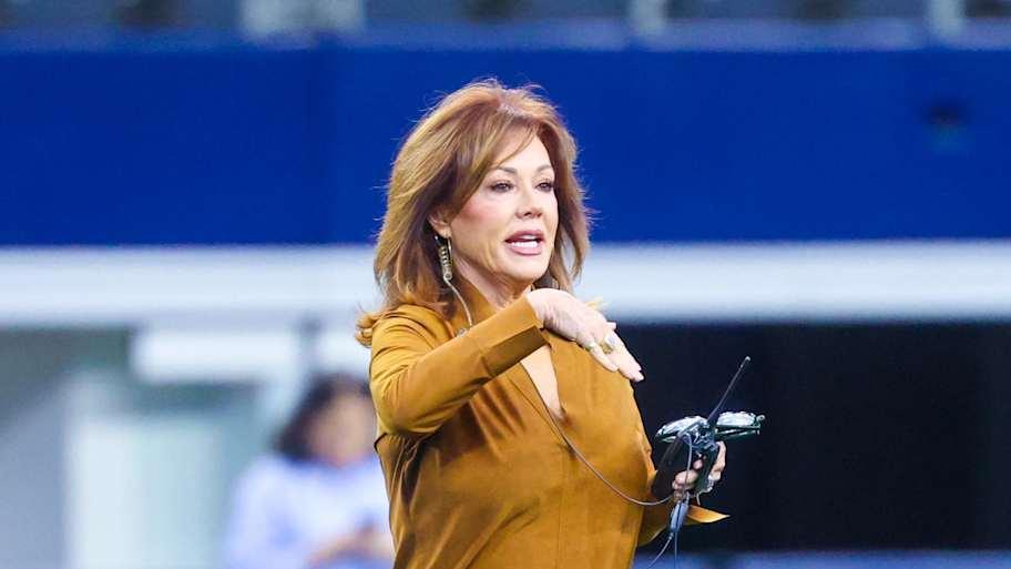Dallas Cowboys cheerleaders director Kelli Finglass reveals cancer ...