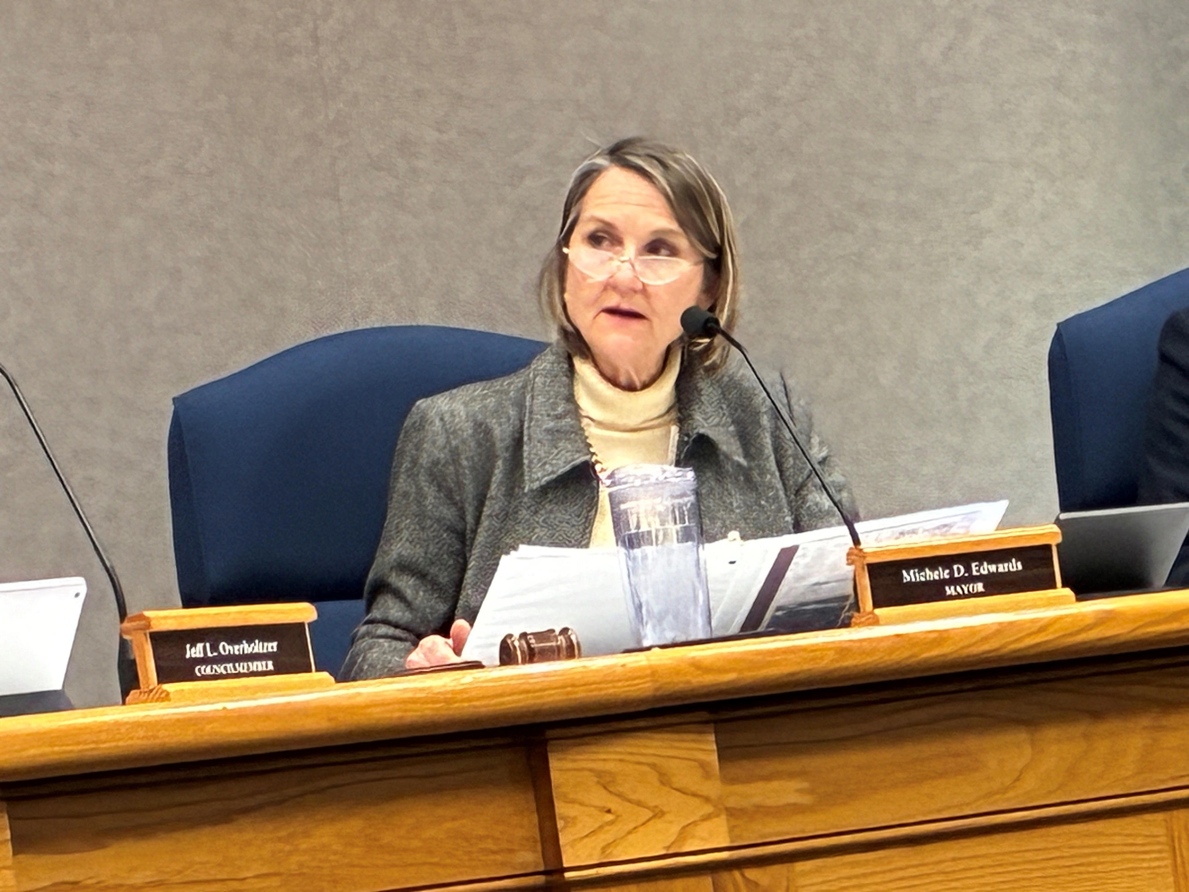 Staunton Mayor Edwards addresses ICE. What did she say at meeting?