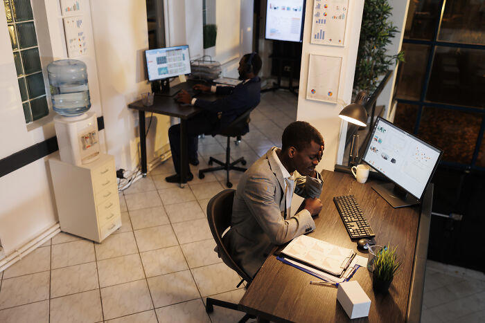 44 insane workplace moments that got legendary status