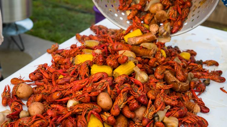 Chef Jason Dady brings flavor-packed crawfish boils to SA with new pop ...