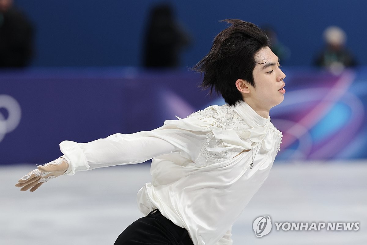 (Olympics) Figure skater Cha Jun-hwan finishes 4th in men's singles