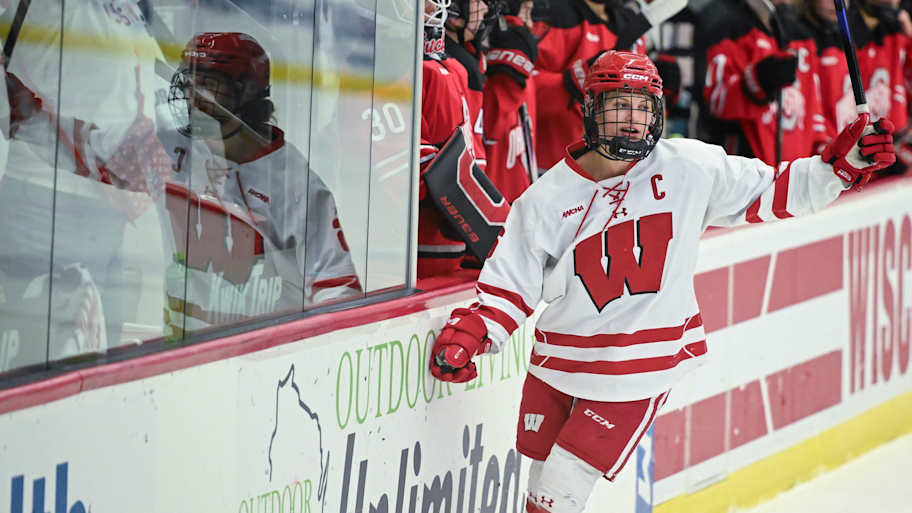 Wisconsin women's hockey forwards reach career milestones