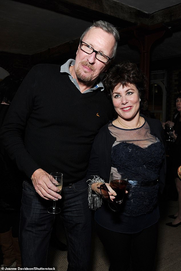 Ruby Wax, 72, strips down to swimsuit for a dip as she tells fans she ...