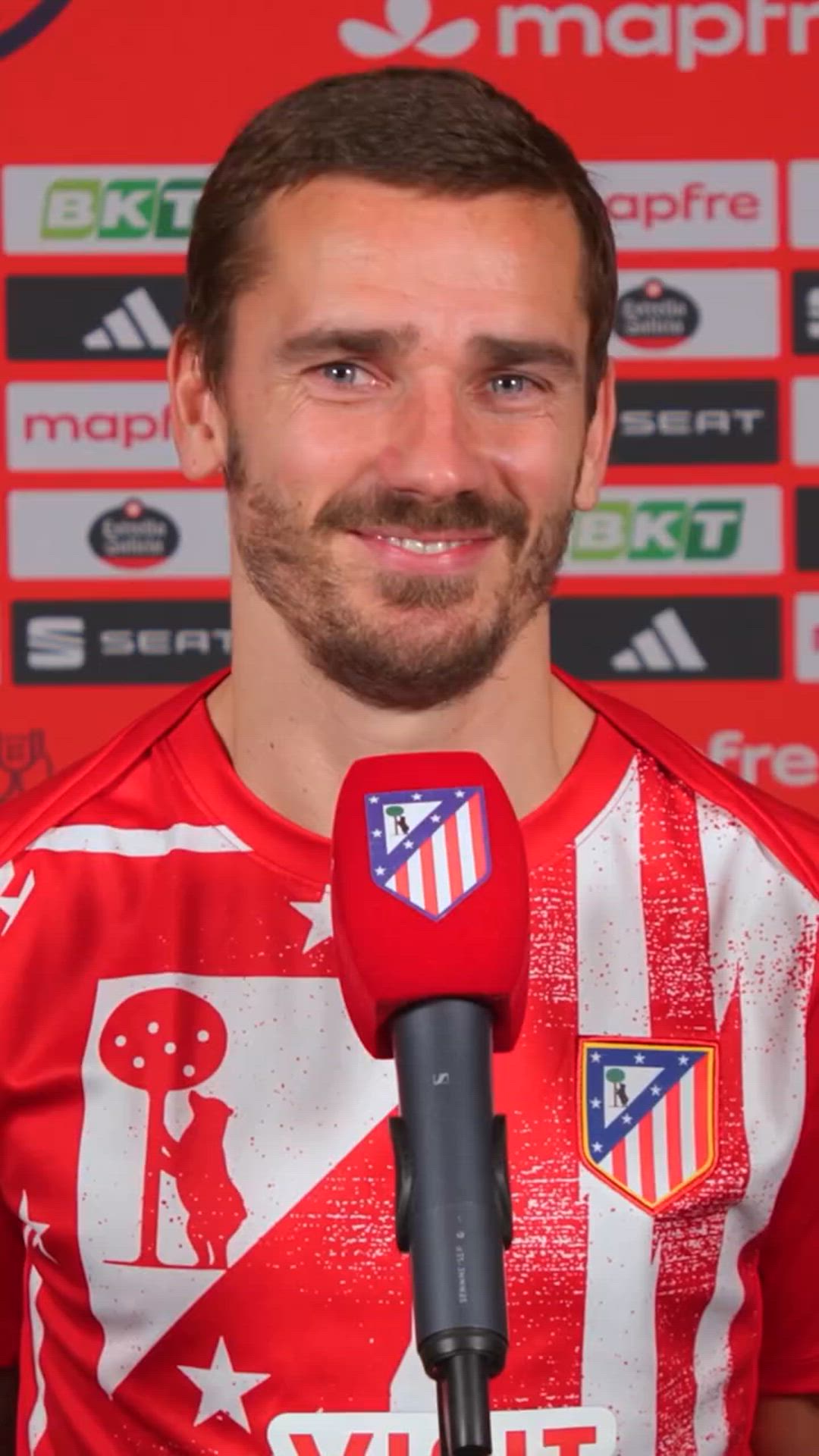 Griezmann se anima a cantar tras la goleada del Atleti: "Si tengo ...