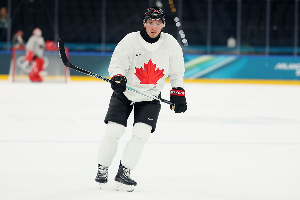 Nick Suzuki toujours à l’aile de Nathan MacKinnon | Trois changements ...