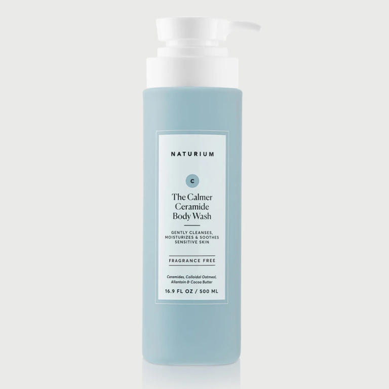 Dermatologists say these 8 body washes are best for dry, itchy winter skin