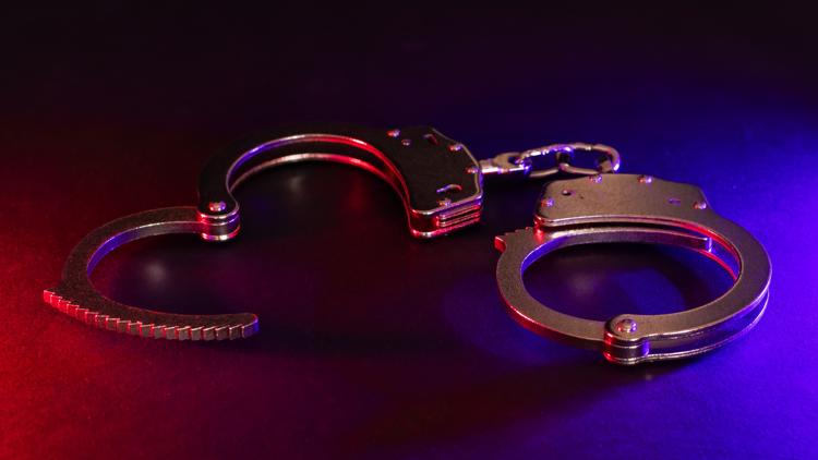 Southern Indiana couple arrested for dealing meth and child neglect