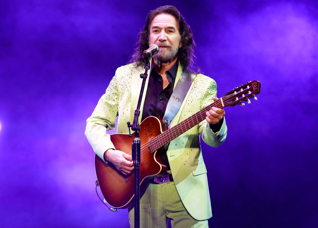 Mar Solís agradece el apoyo de su padre y nos confiesa sobre su legado ...