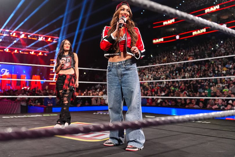 WWE sisters issue challenge to Caitlin Clark and Sophie Cunningham