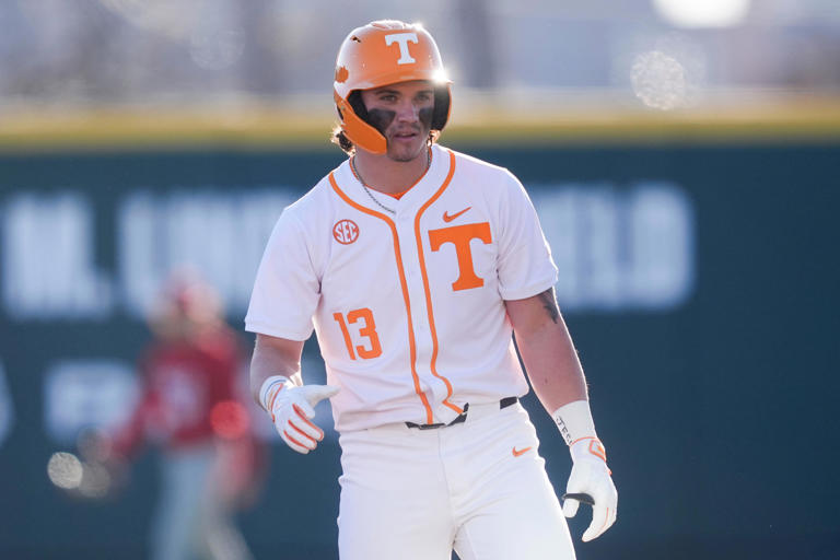 Reese Chapman injury update from Tennessee baseball coach Josh Elander