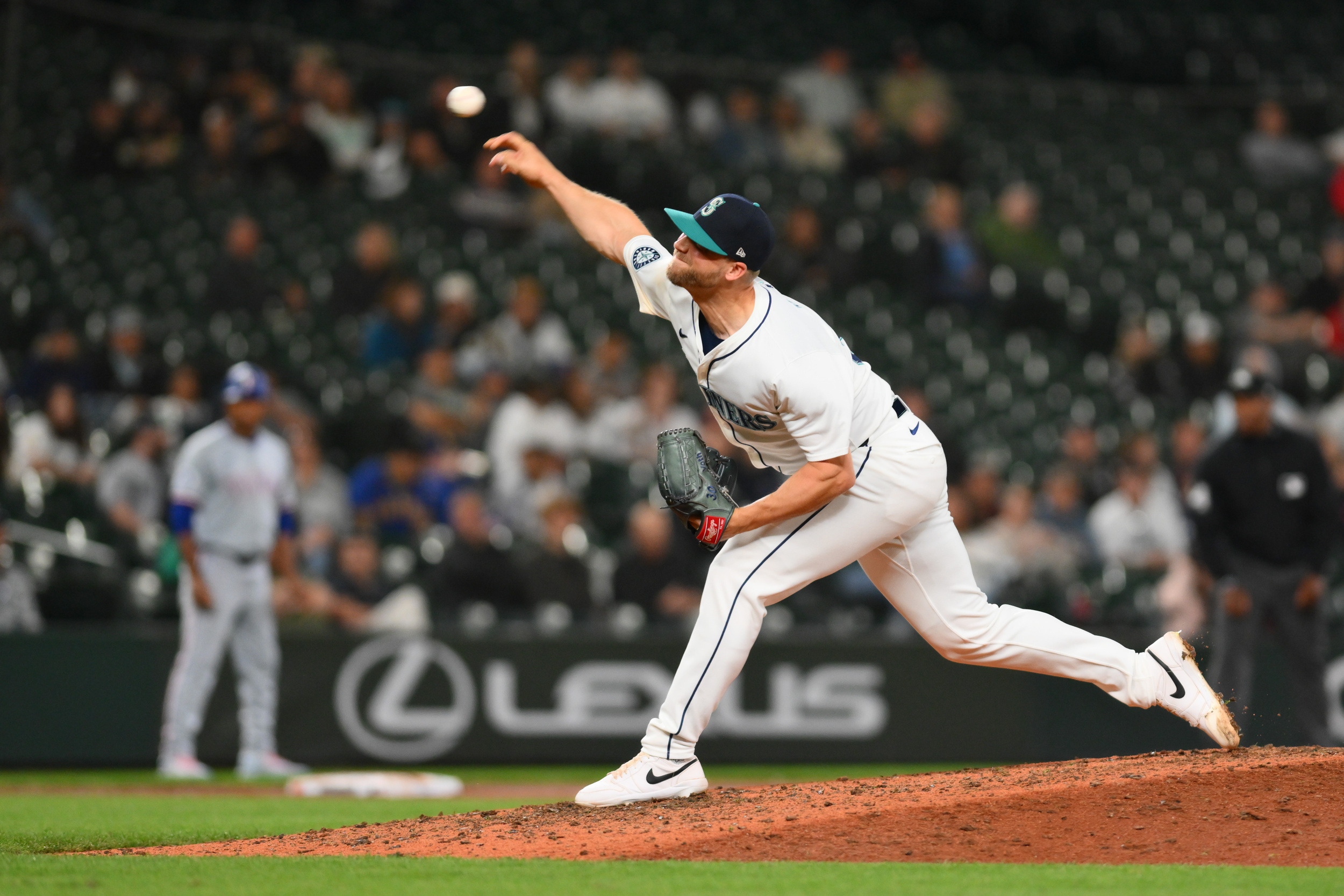 White Sox, Austin Voth agree to minor league deal