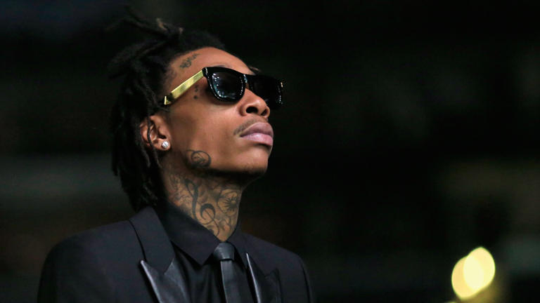 Wiz Khalifa announces his father has died